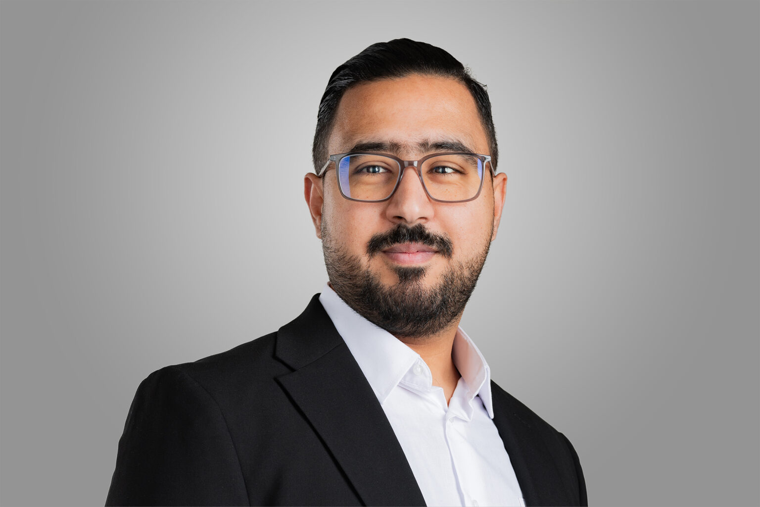 Herzlich willkommen, Youssef Mihrab! | stepwise AG